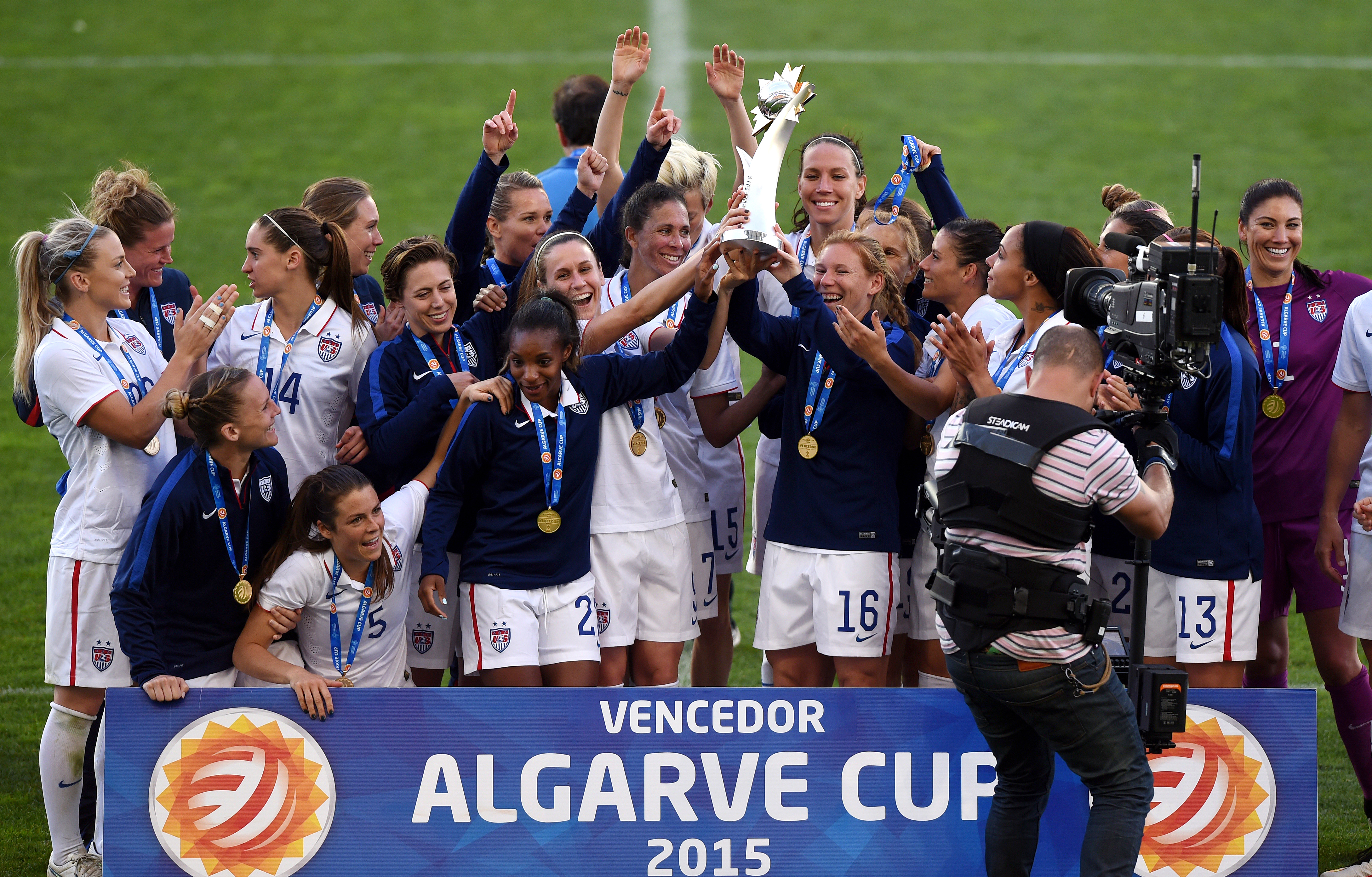 Algarve Cup - Le premier bilan des Bleues (FFF TV)